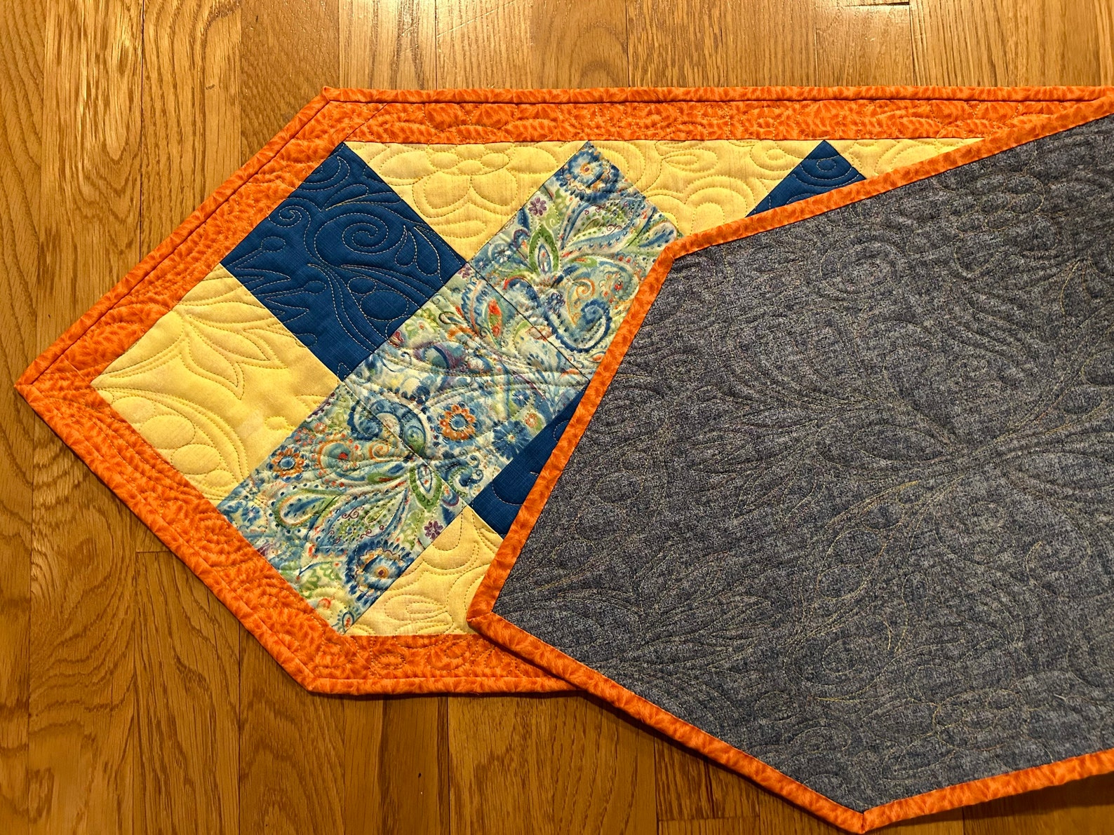 Quilted Zig-zag Table Runner - Etsy