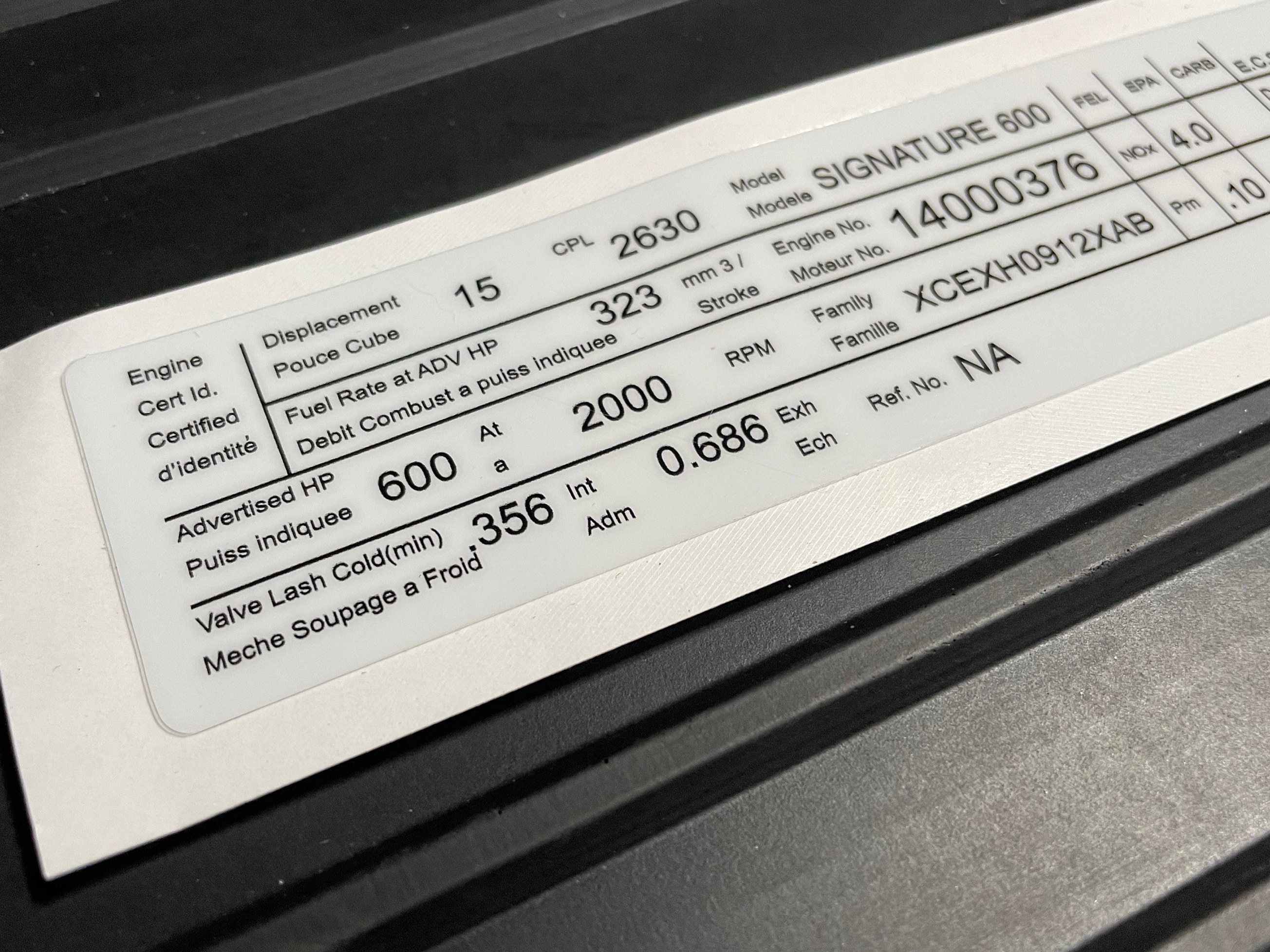 CUMMINS SIGNATURE 600 Diesel Engine Valve Cover 1999 Tag ID Sticker ...