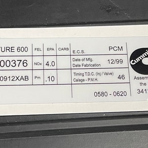 CUMMINS SIGNATURE 600 Diesel Engine Valve Cover 1999 Tag ID Sticker ...