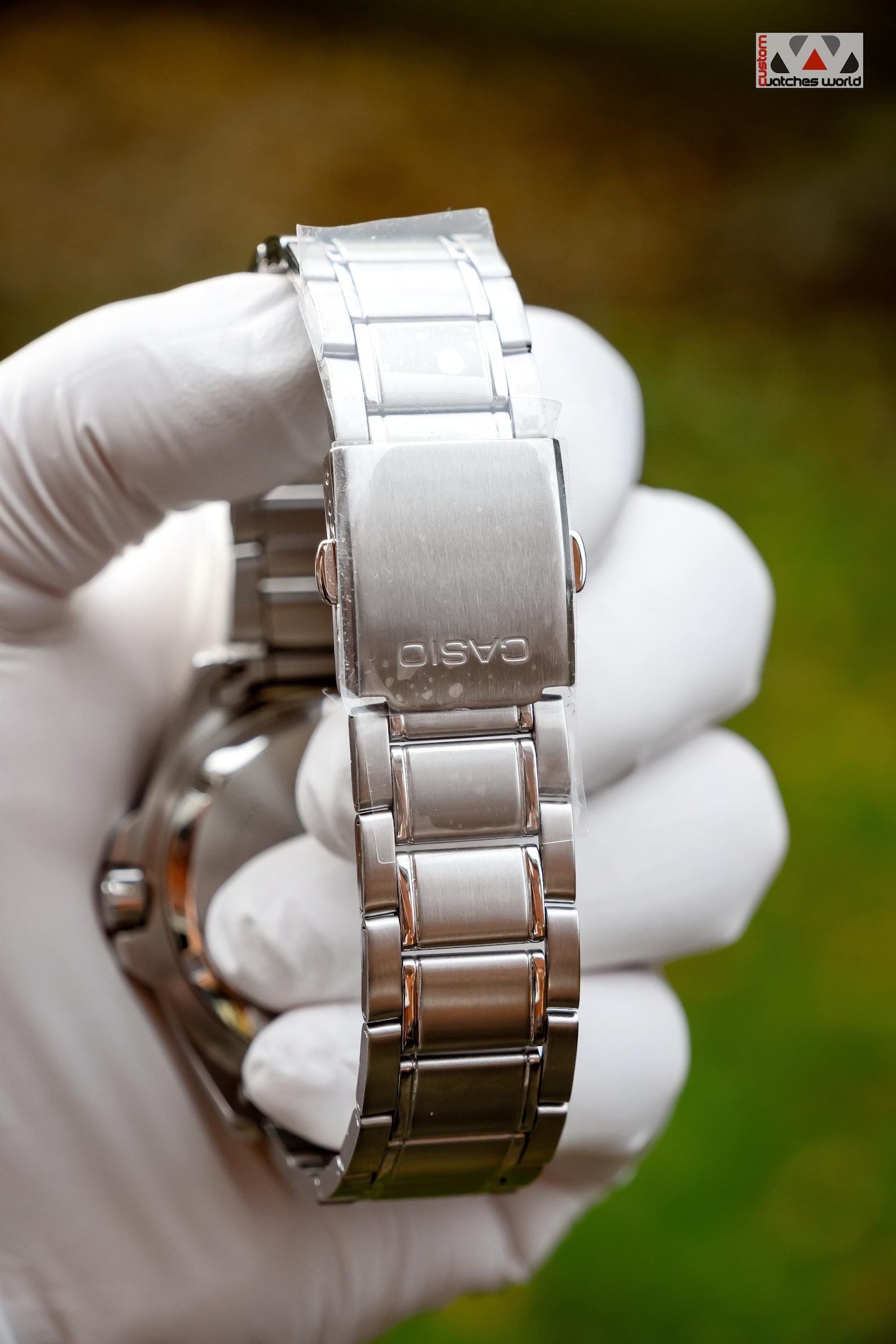 Custom Casio MDV-106/107 'duro Deapsea2' Watch Mod: Hand Painted Dial ...