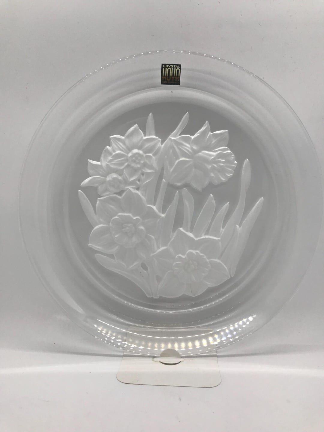 Hoya Crystal Plate by T. Yamamoto. Flower of the Month-daffodils. - Etsy