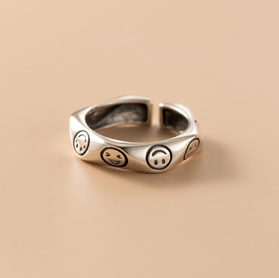 S925 Sterling Silver Cartoon Smiley Ring Geometric Section Glossy Smile ...