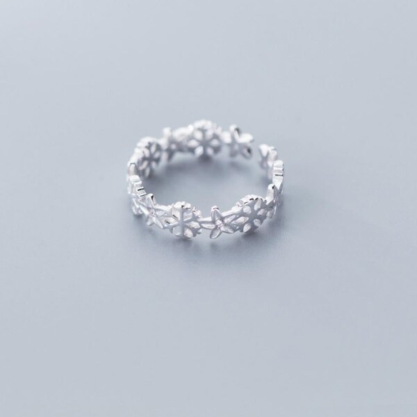 Snowflake Ring - Etsy