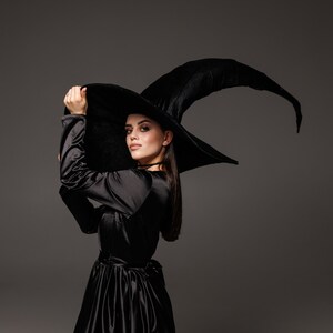 Adult Halloween Costume Witch - Alchemist Witch Hat Adventurer Larp ...