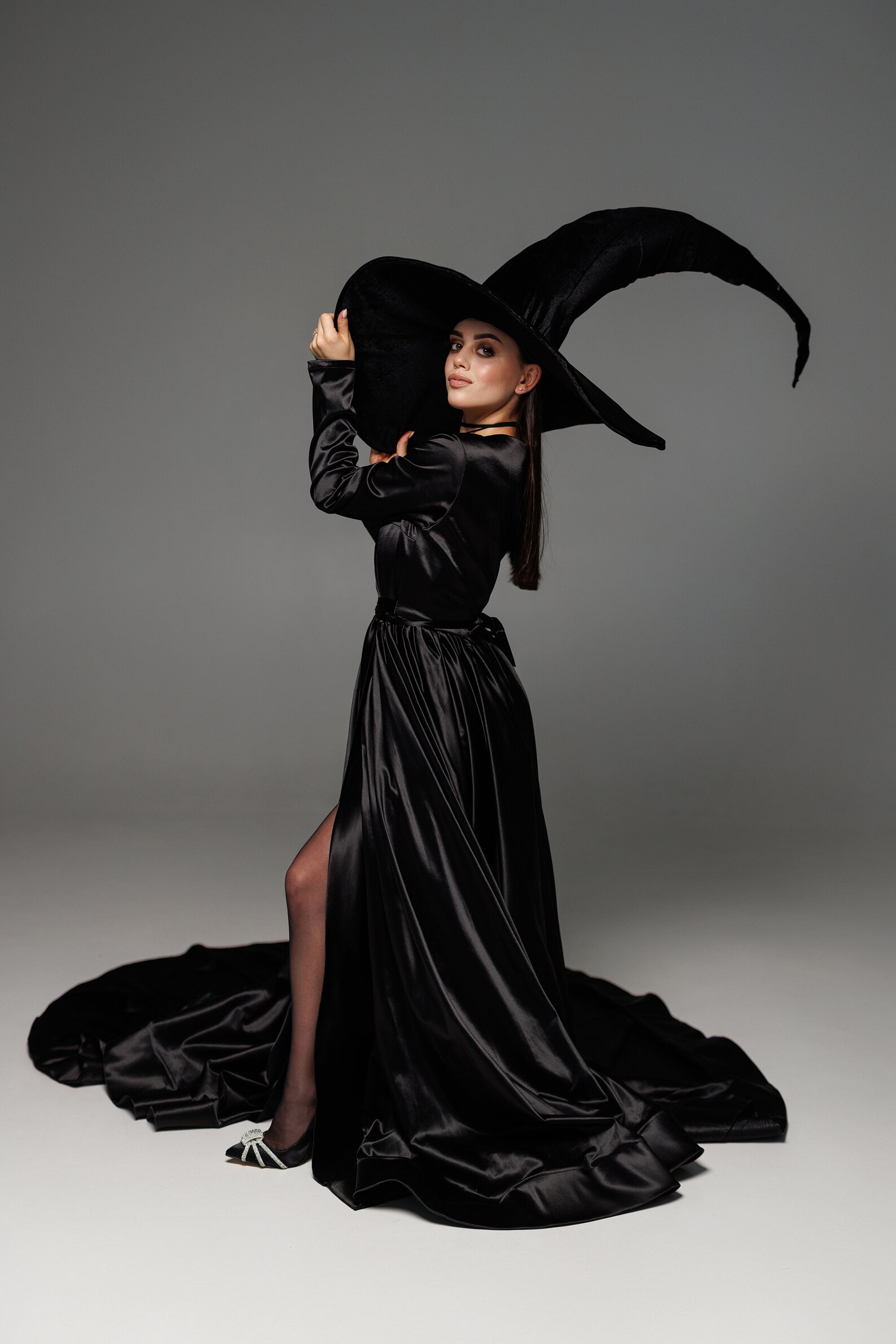Adult Halloween Costume Witch - Alchemist Witch Hat Adventurer Larp ...