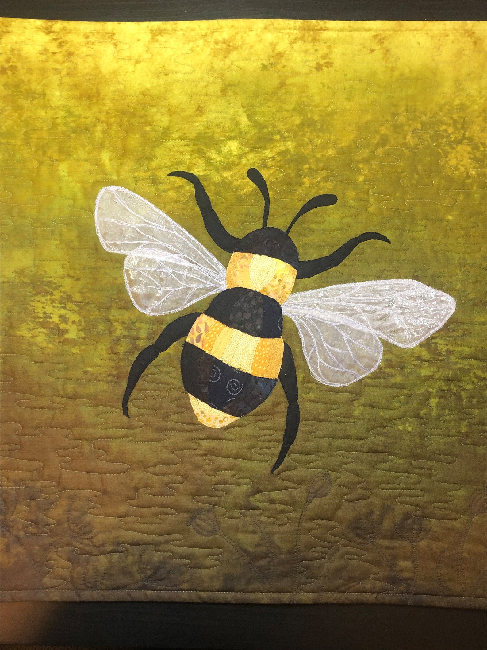 Bumblebee Textile Art, Bee, Quilted Wall Hanging - Etsy