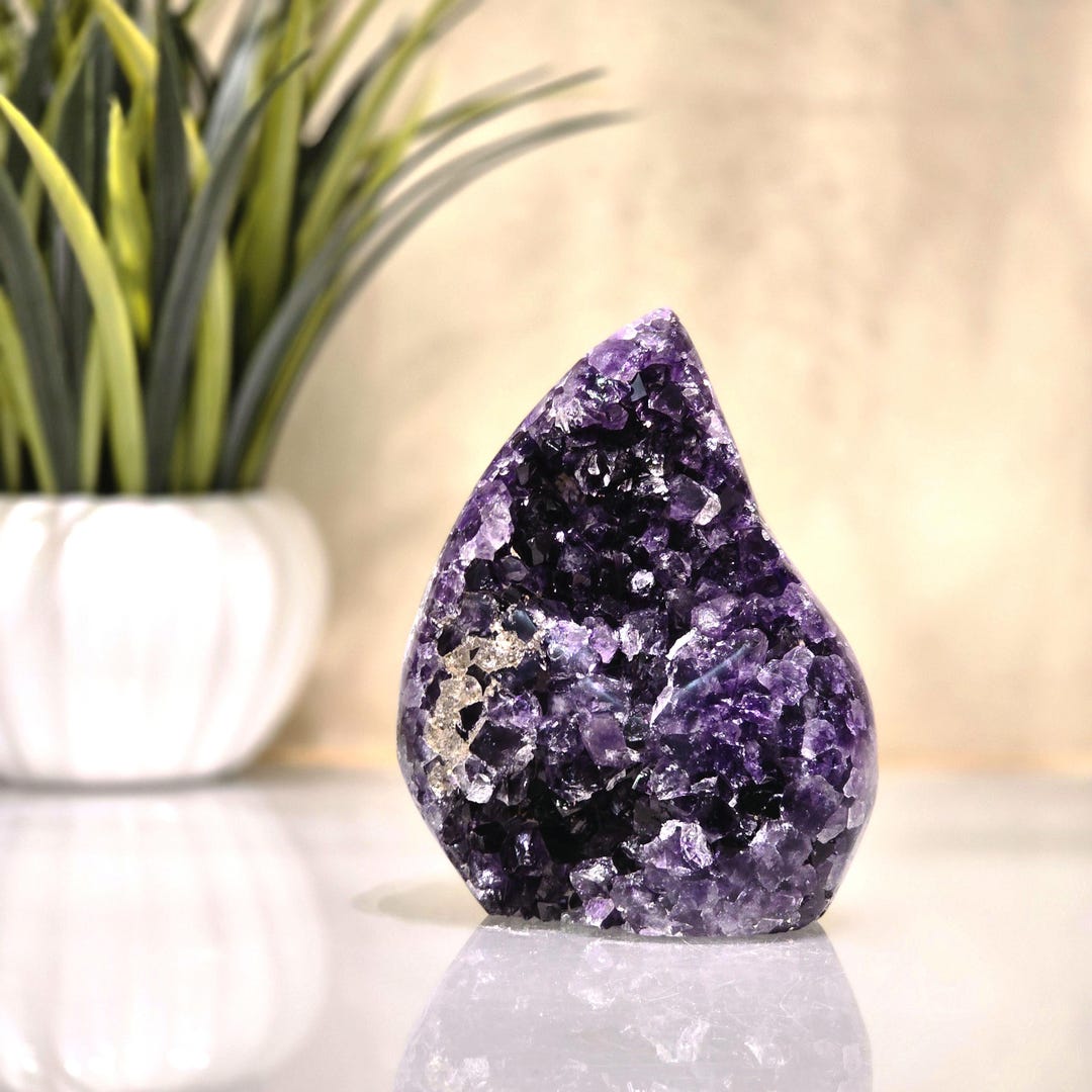 Amethyst Flame Shape, Crystal for Home Decor, Amethyst, Protective ...
