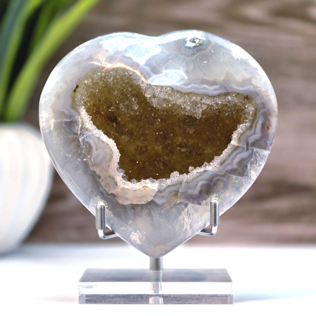 Natural Gray Agate Heart Geode – Earthy Elegance With Calming Crystal ...