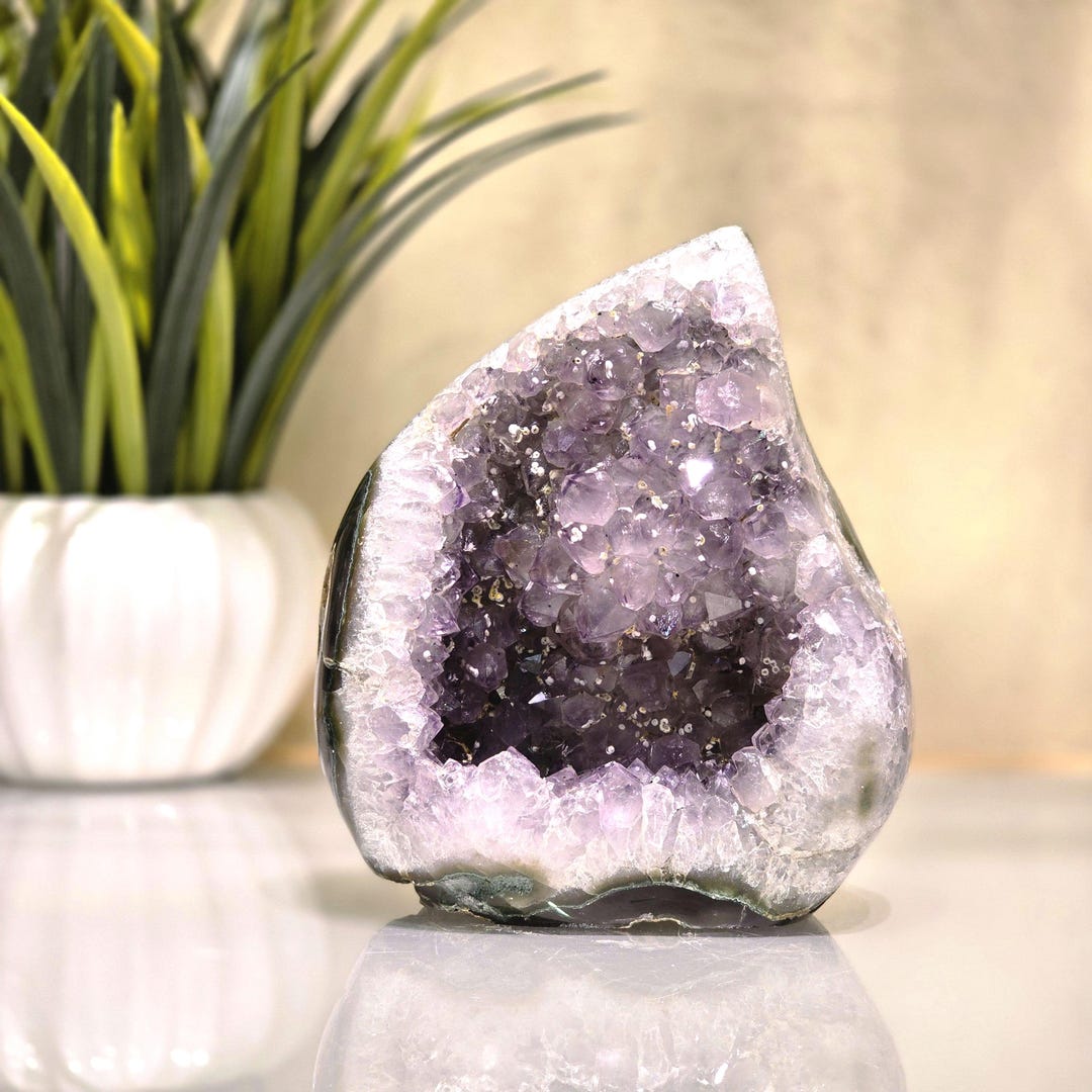 Amethyst Flame Shape, Crystal for Home Decor, Amethyst, Protective ...