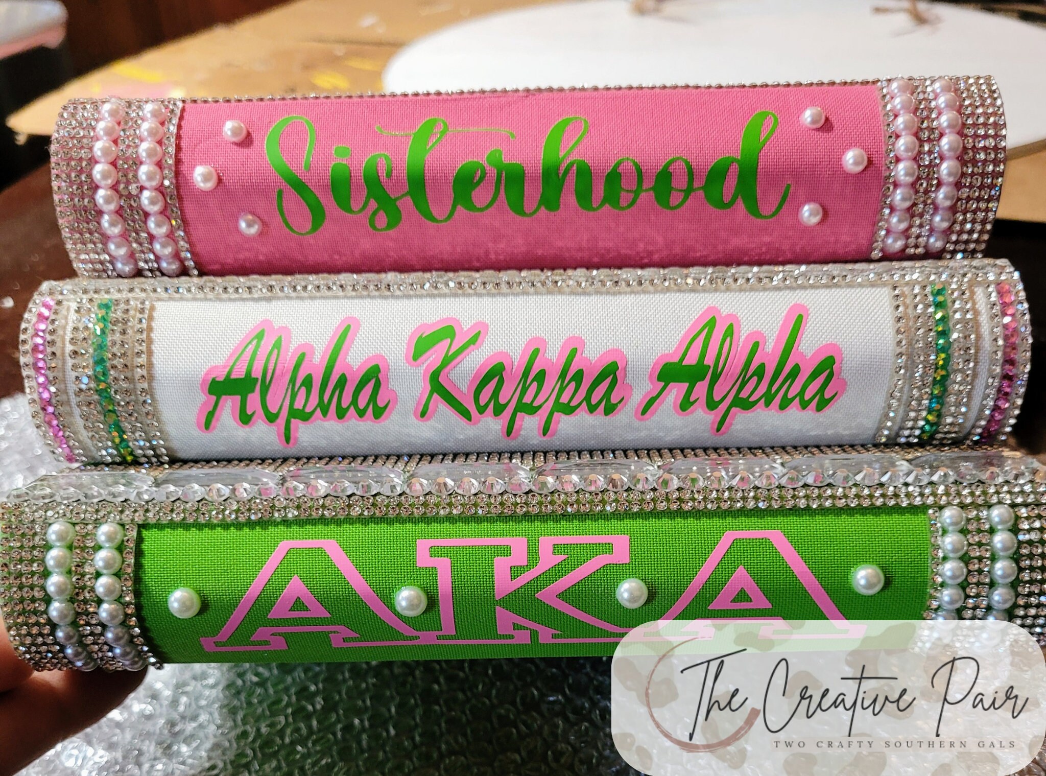 Bling Decor, Alpha Kappa Alpha, Bling Books, Book Stack, Table Decor ...