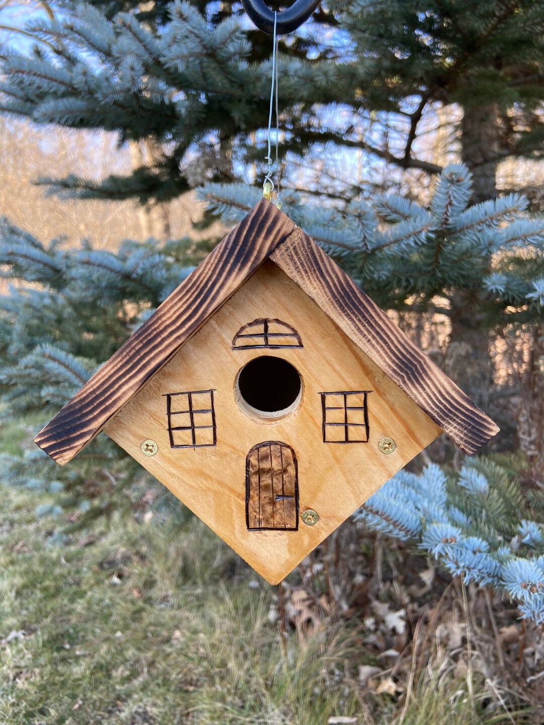 Cedar Wren Bird House, Rustic Nesting Box Tiny Cabin - Etsy