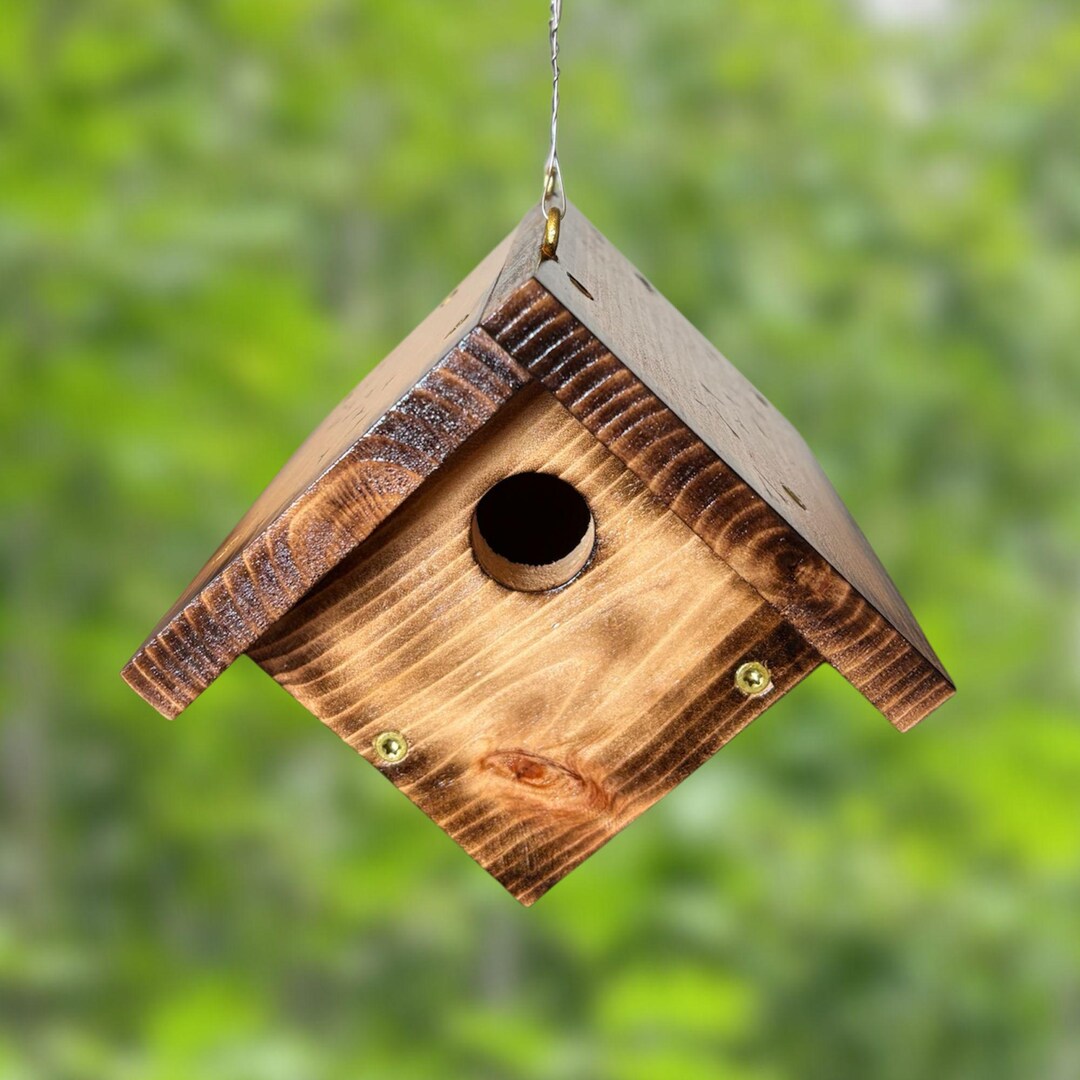 Wren Birdhouse, Rustic Handmade Nesting Box, Gift for Bird Lover, Easy ...