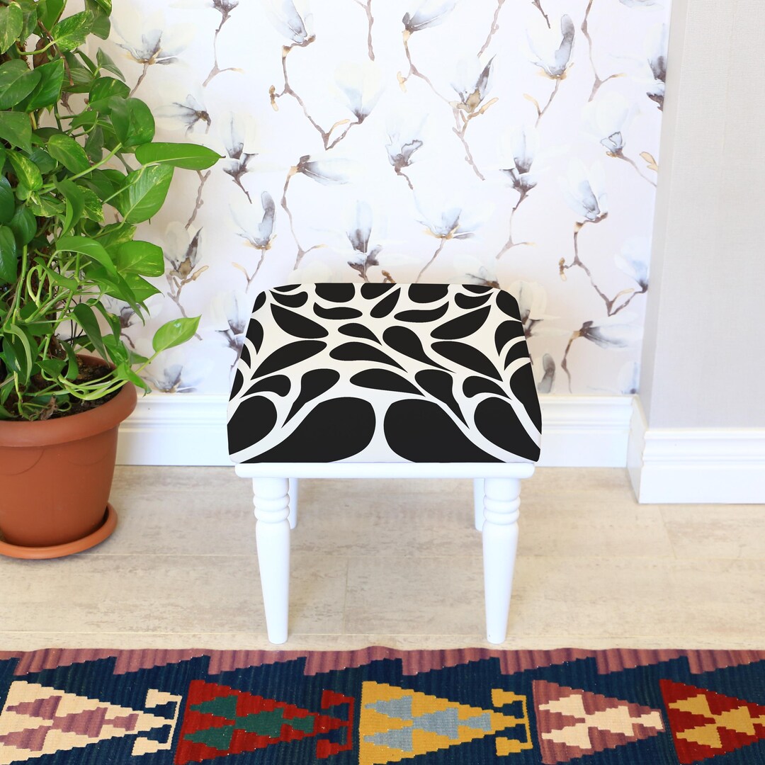 Black and White Bench, Aesthetic Design Bench, 18"x18", Home Decor ...