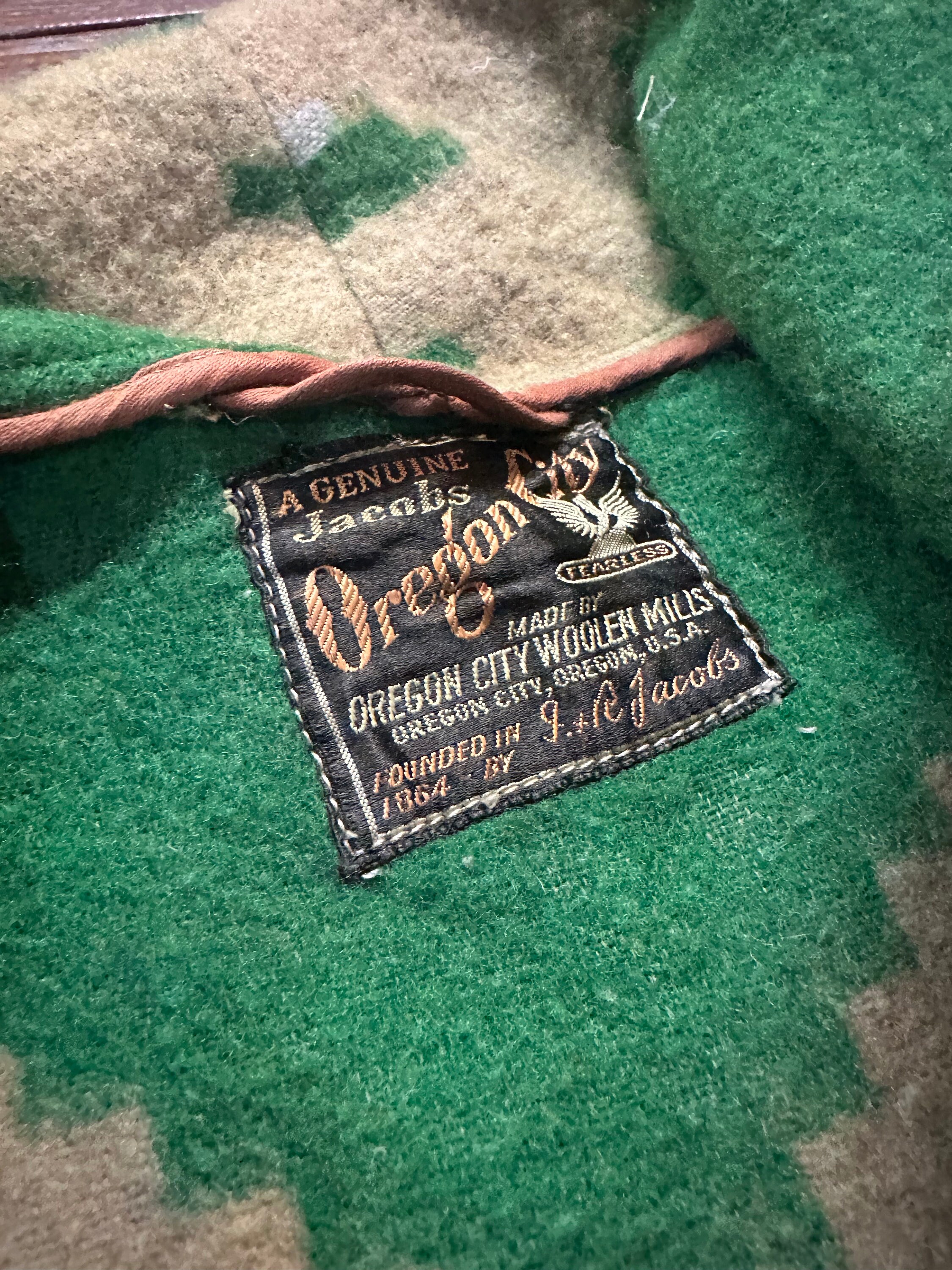 1920s Jacobs Oregon City Woolen Mills Indian Blanket Robe Coat Jacket ...