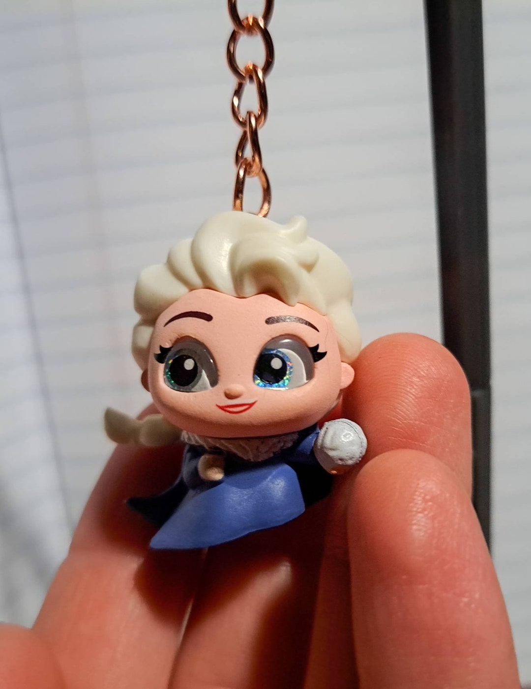 Frozen: Elsa Holding Snowball Keychain - Etsy