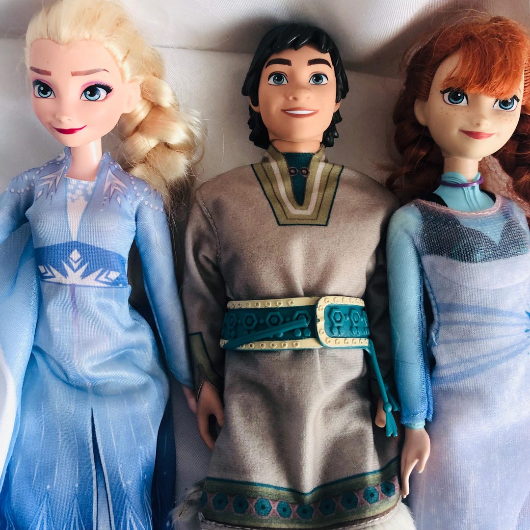 Disney Frozen 2 - Doll Set of 3 Elsa, Anna & Ryder Dolls – Collectible ...