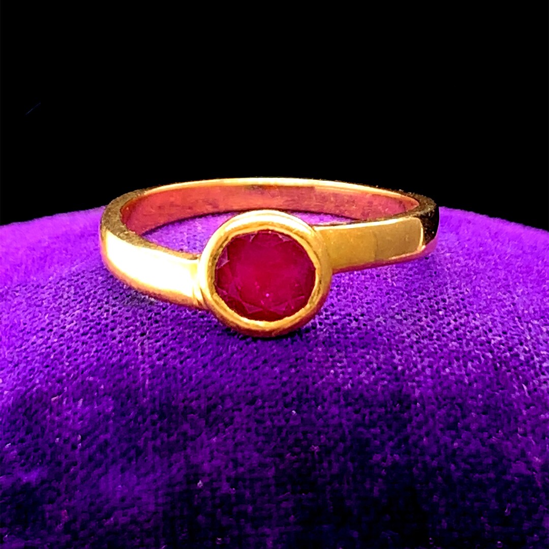 22K Yellow Gold Bezel Set Round Brilliant Ruby Ring - VHK#73 - Etsy