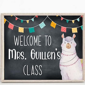 Editable Bienvenidos Spanish Themed Classroom Door Hanger Llama Themed ...