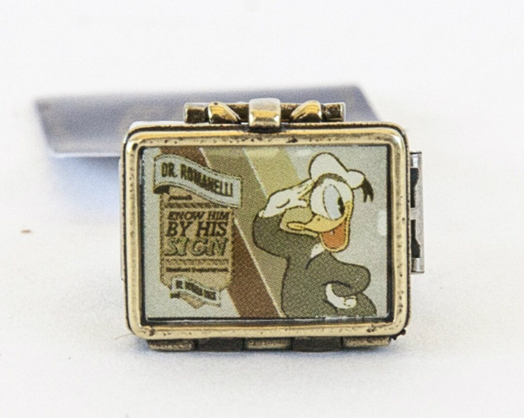 Donald Duck Lunchbox Ring Expandable Band Box Opens to Store a Treasure ...