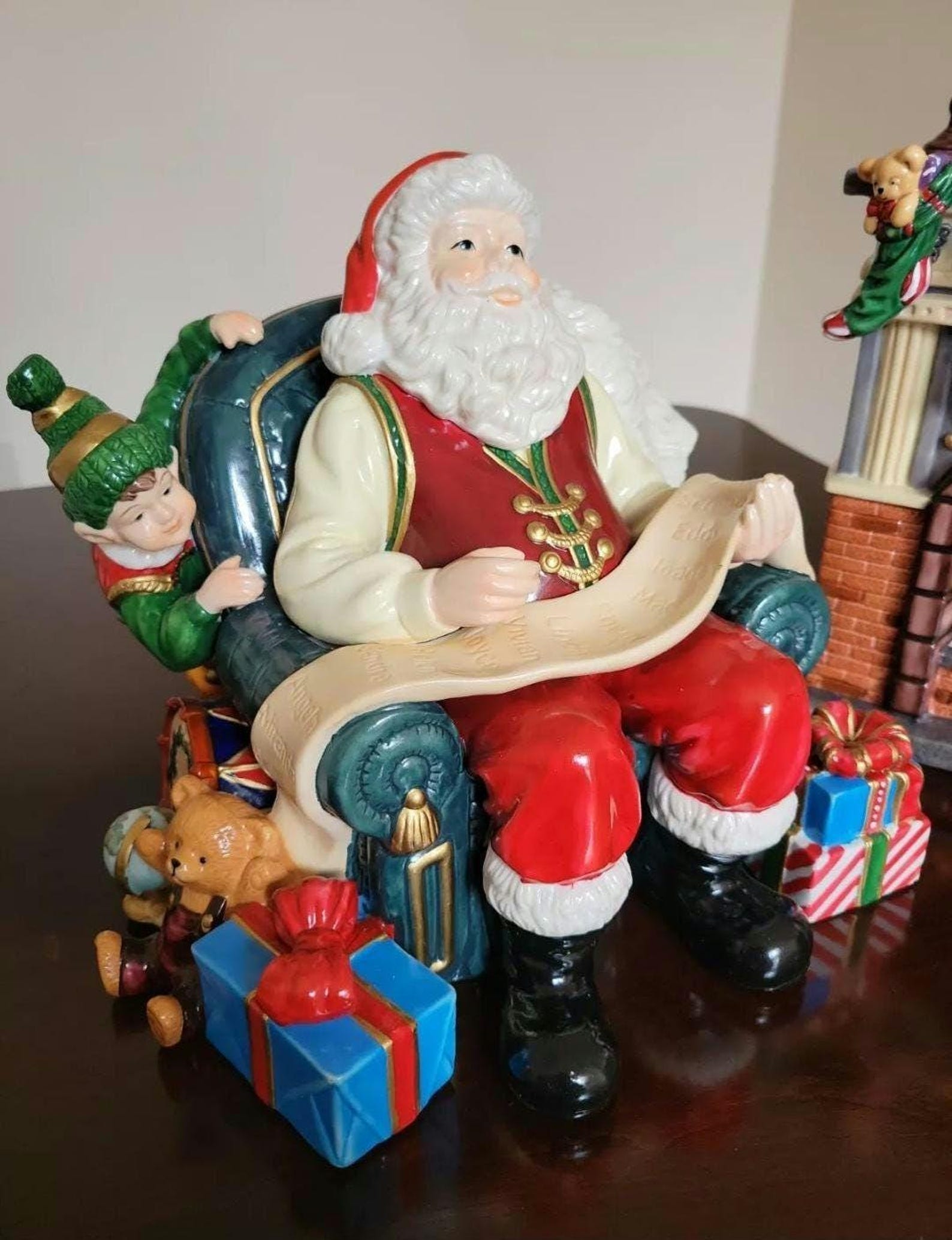 Member's Mark Vintage Santa Scene Christmas Porcelain Statues X2 ...