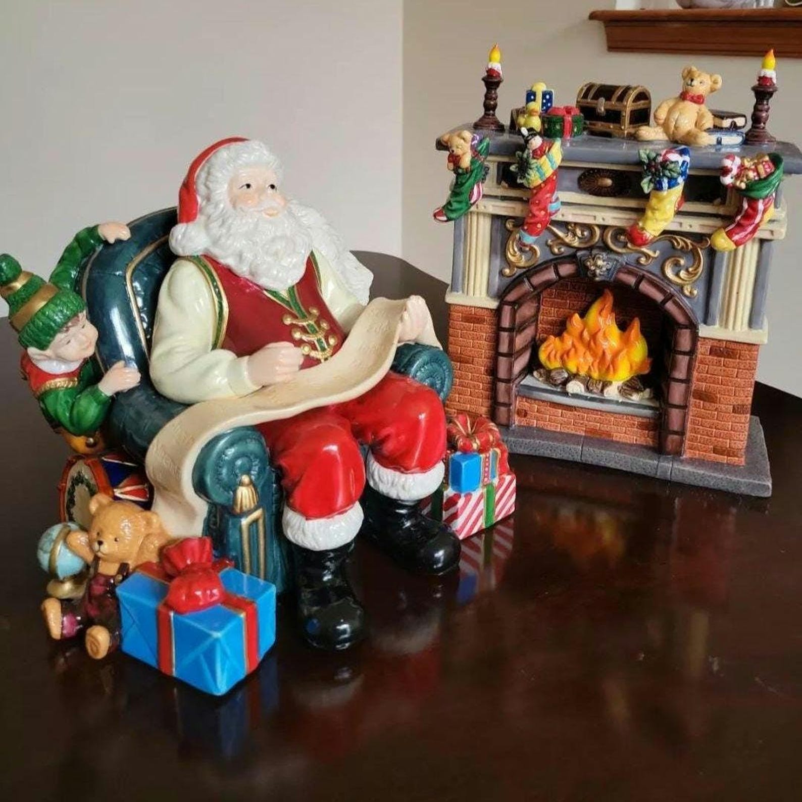 Member's Mark Vintage Santa Scene Christmas Porcelain Statues X2 ...