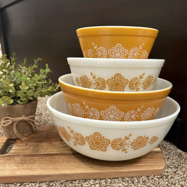 Gold Mixing Bowls - Etsy