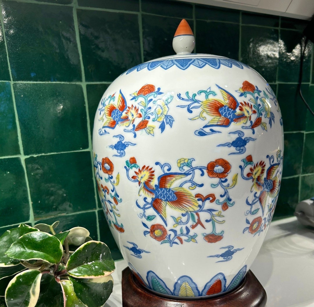 Japanese Porcelain Lidded Jar. Circa 1900. Antique Ginger/lidded Jar ...