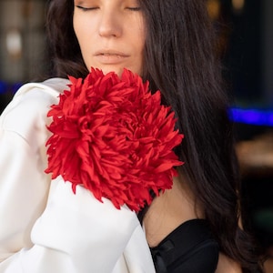 Red Flower Brooch, Large Silk Flower Pin. Chrysanthemum Fabric Flower ...