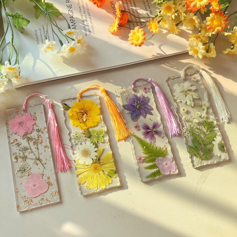 Flower Bookmark - Etsy