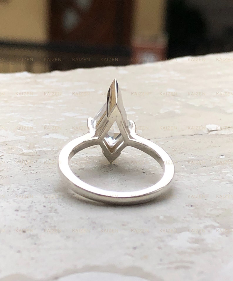 3.00-CT Lozenge Cut kite Shape Moissanite Ring,engagement Ring,10kt ...