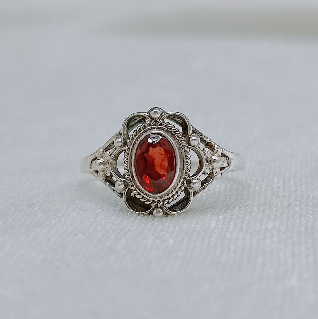 Handmade Red Garnet Sterling Silver Ring: Oval Art Decor - Etsy