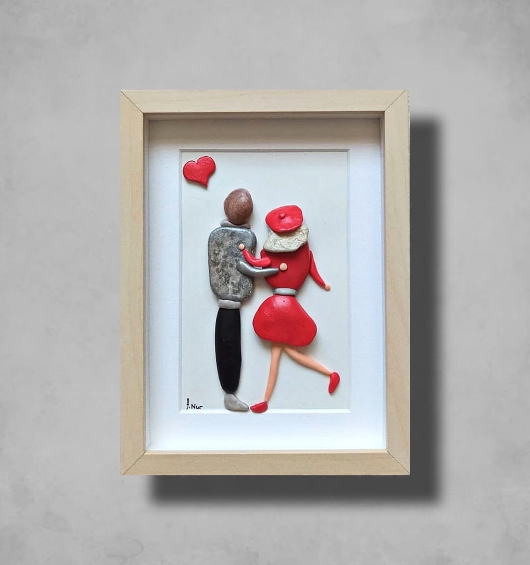 Personalised Pebble Art Gift Love Couple Portrait Unique - Etsy