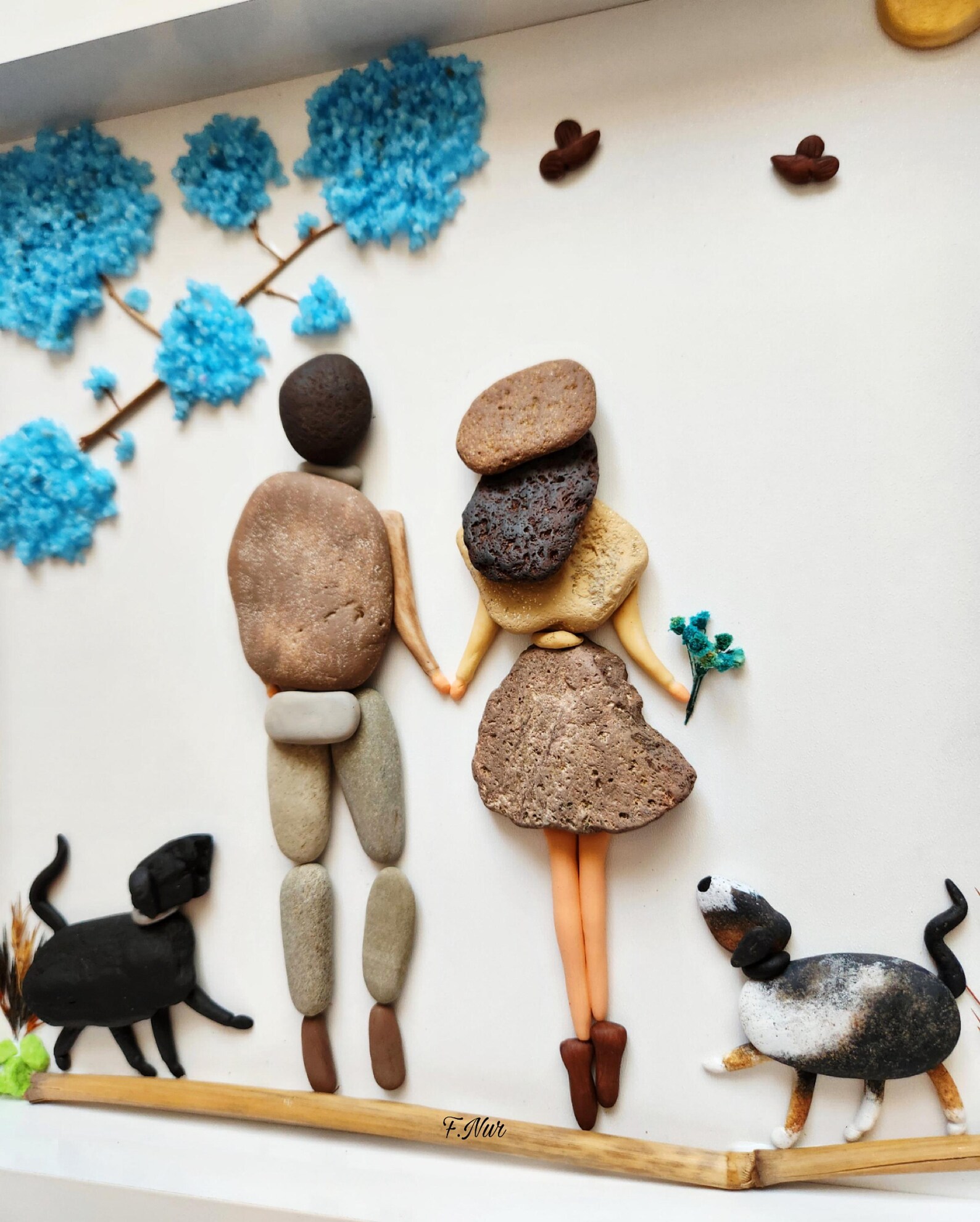 Pebble Art Couple With Pets, Unique Pebble Art for Couples ...