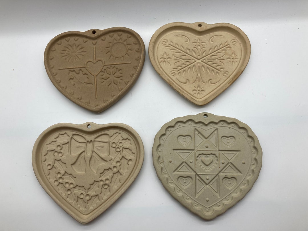 4 Pampered Chef Vintage Heart Shaped Holiday Stoneware Baking Pans ...