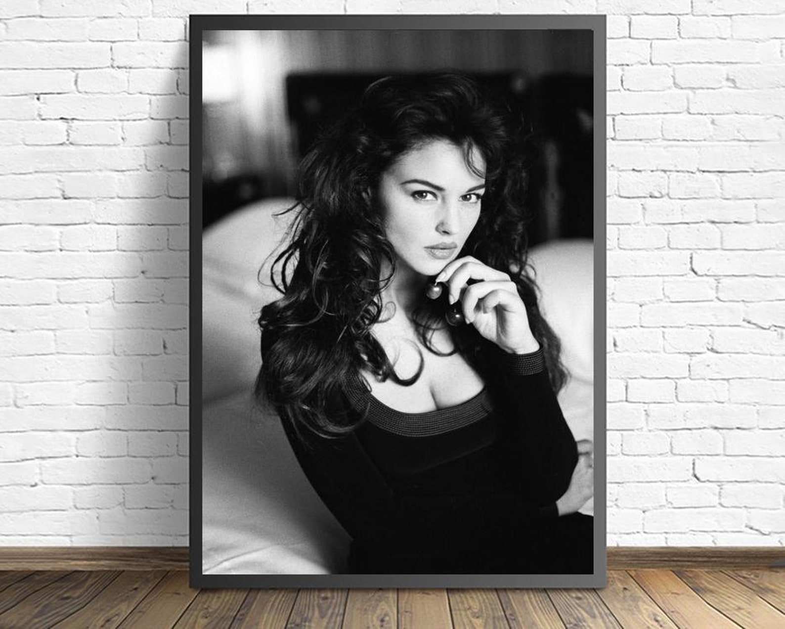 Monica Bellucci Poster Wall Art Canvas Painting Living Room Home Decor ...