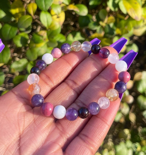 Menopause Support Bracelet Healing Crystals Gemstone Bracelet Menopause Gift Stretchy Beads Bracelet Lepidolite Moonstone Rose Quartz Etsy