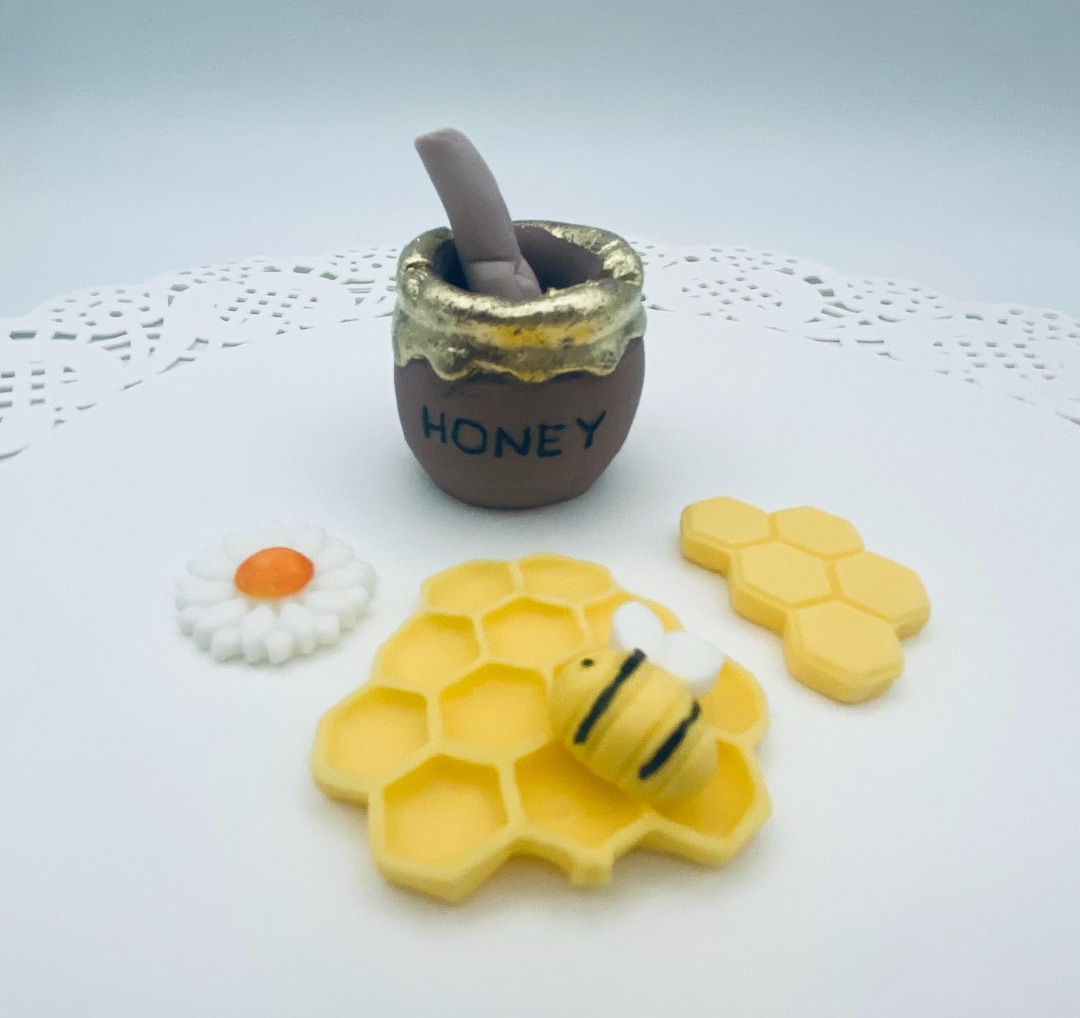 Fondant Bee Cake Toppers: Honeycomb, Flower, Honey Jar - Etsy