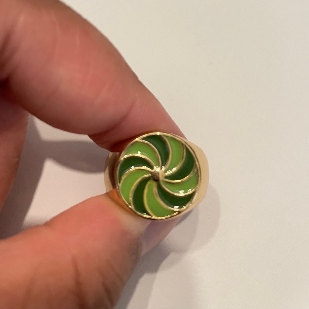 Green Enamel and Gold Plated Swirl Wheel Ring - Etsy