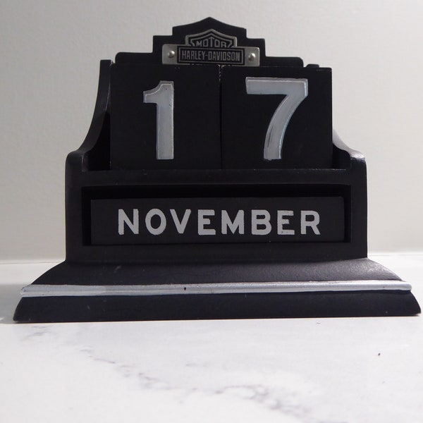 Perpetual Calendar - Etsy Canada