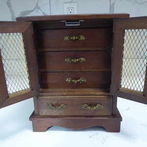 Vintage Music 4 Drawer Jewelry Box With Mesh Inserts *** FREE Shipping ...