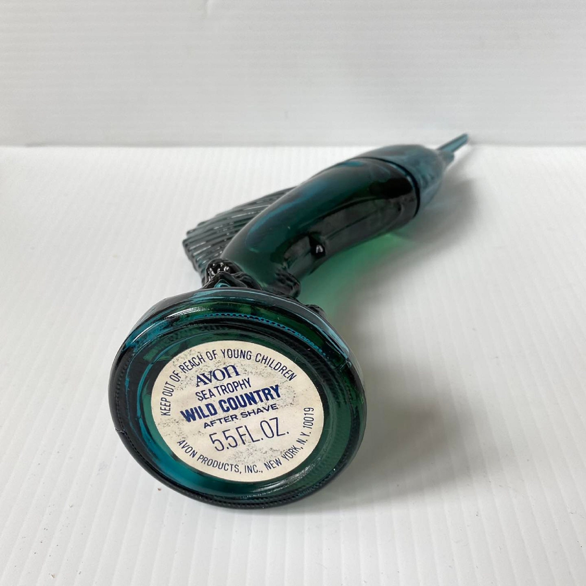 M524 Vintage Avon Sea Trophy Wild Country Decanter After Shave ...