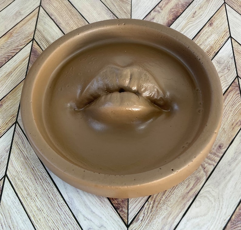 Incense Holder and Burner in Lip Shape - Etsy