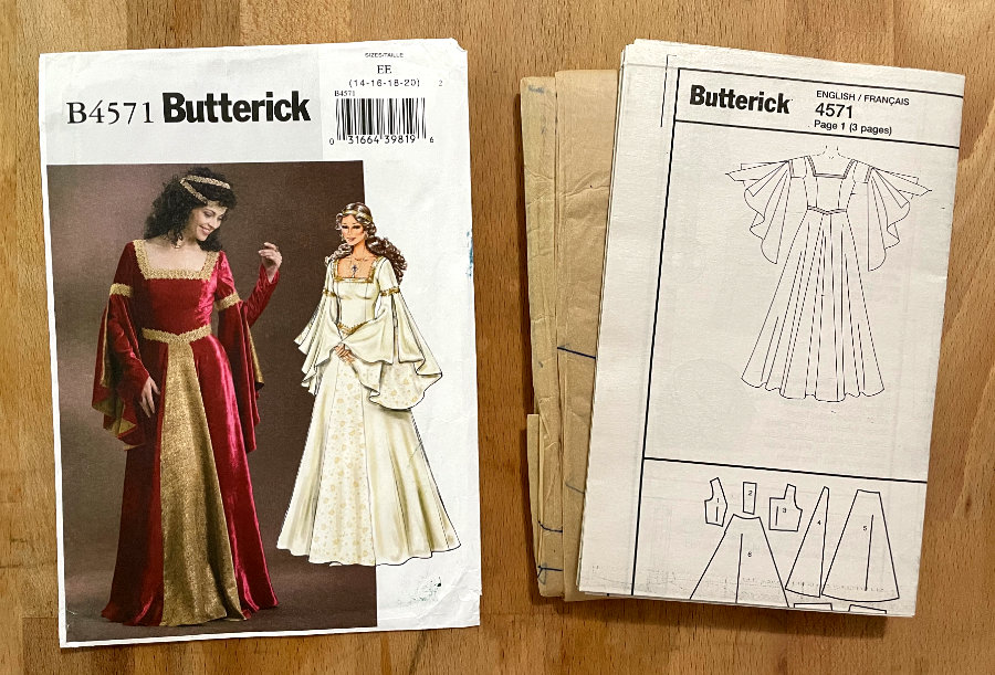 Renaissance Gown Sewing Pattern Perfect for Cosplay, Halloween - Etsy
