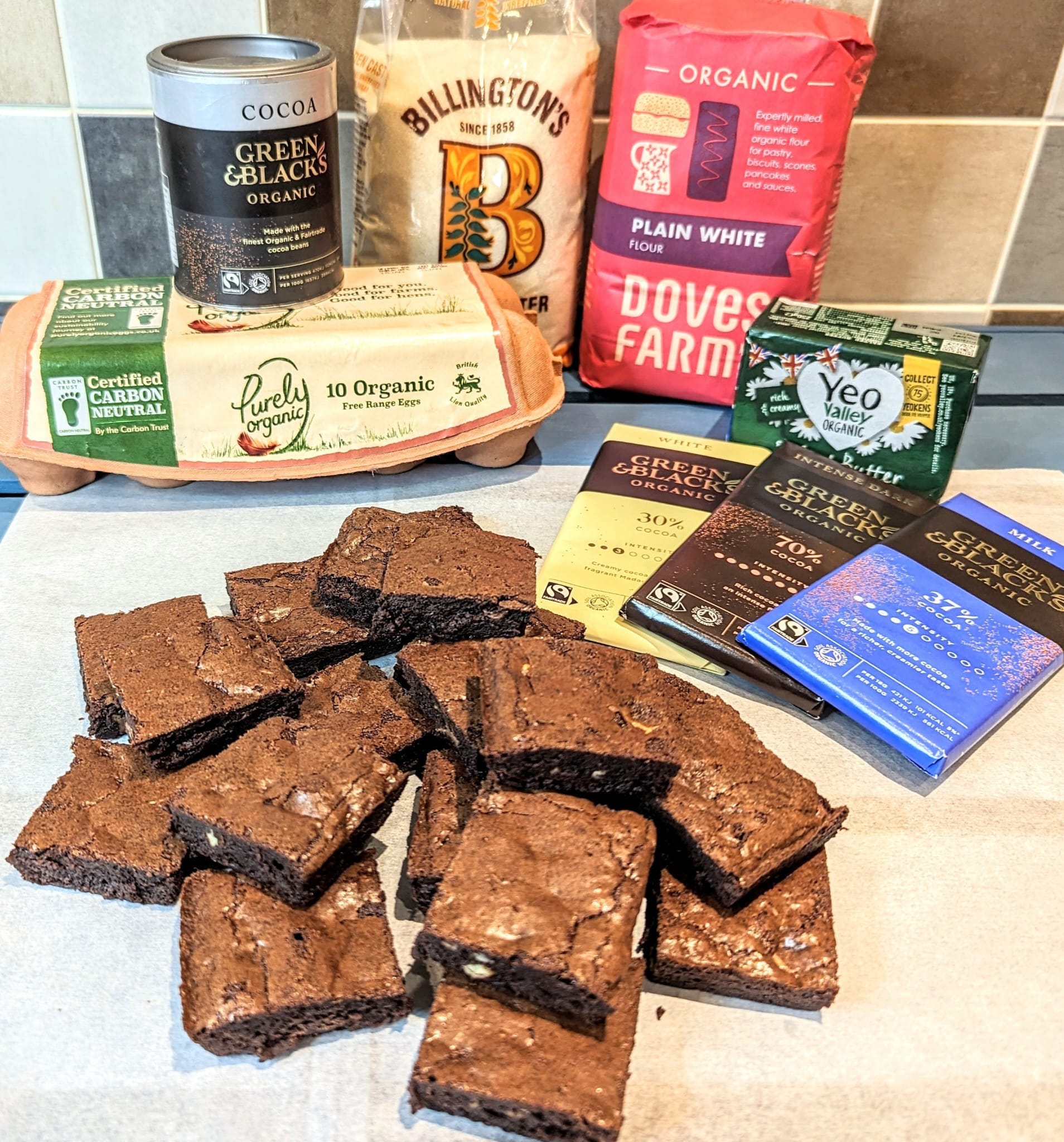 The Ultimate Letterbox Brownies & Blondies Gift | Loaded Brownie Box ...
