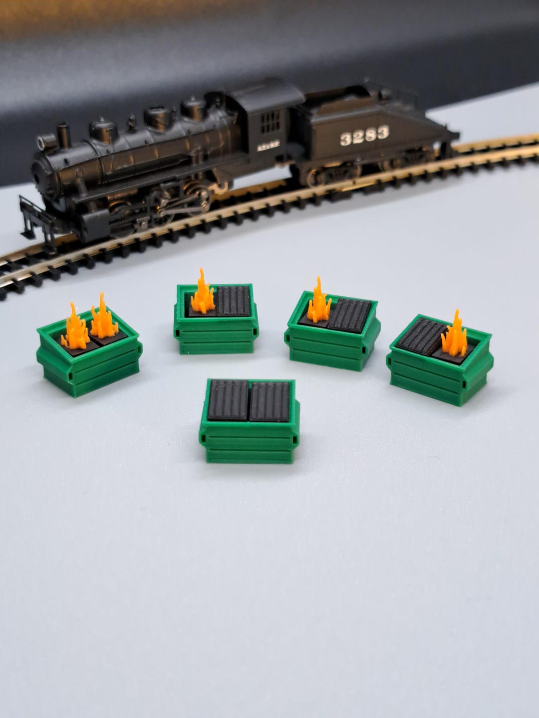 5 PC Pack - N Scale Dumpsters 1:160 Scale Model Railroad Dumpster ...