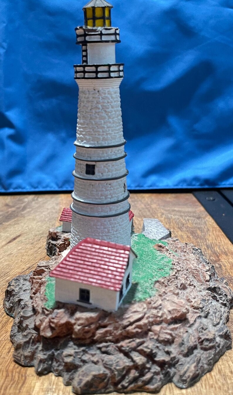 Boston Light- Danbury Mint 1992 From the Collection of Eight Sculptures Entitled "historic ...