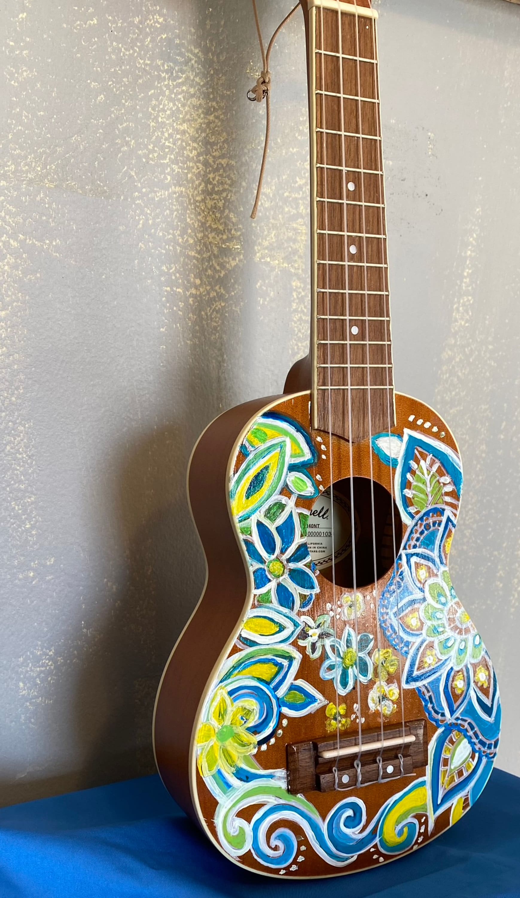 Hand Painted Soprano Ukulele - Mitchell MU40 Soprano Ukulele -standard ...