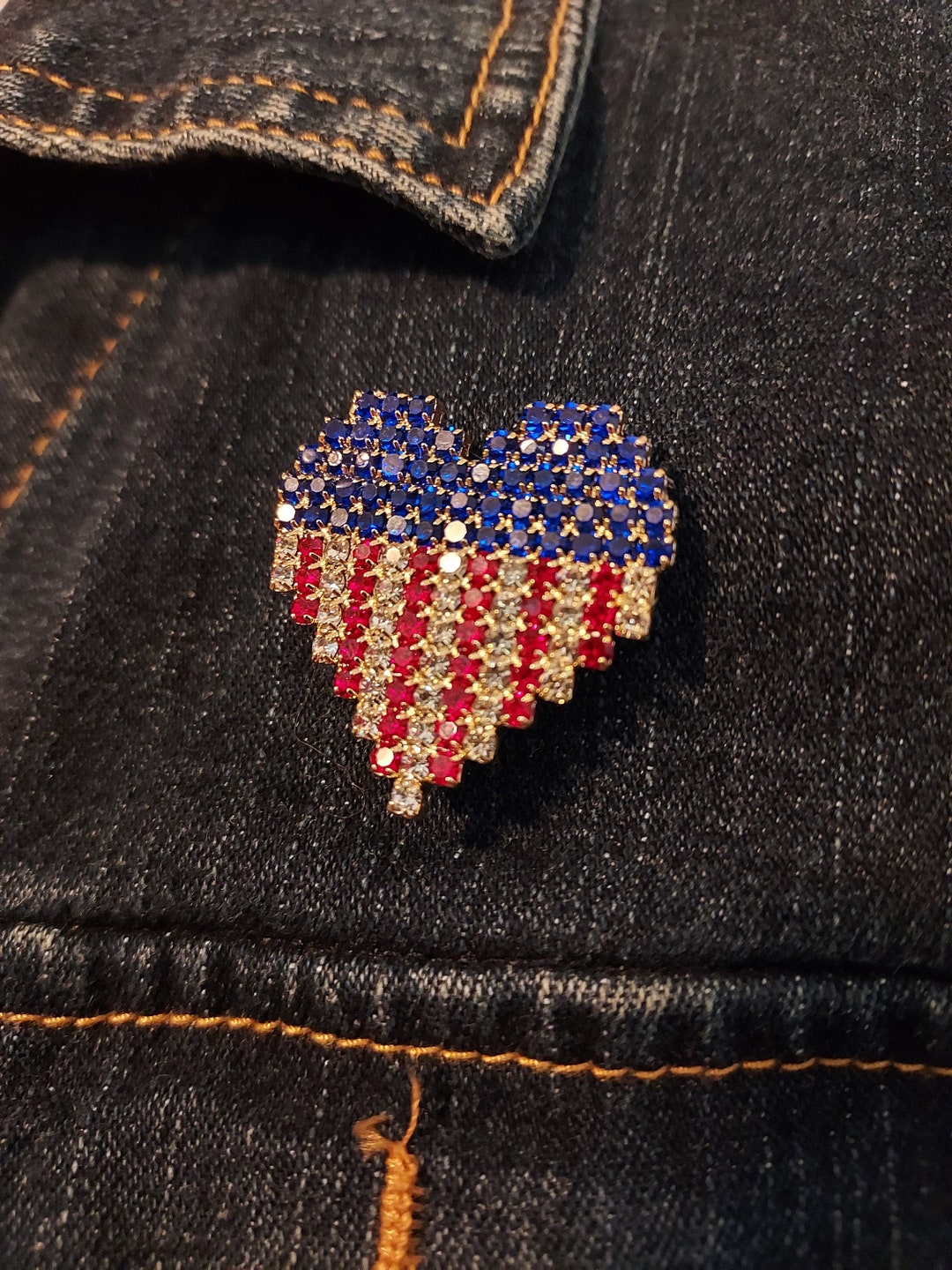Red, White and Blue Bedazzled Heart Magnetic Brooch, Gold Tone. Flag ...