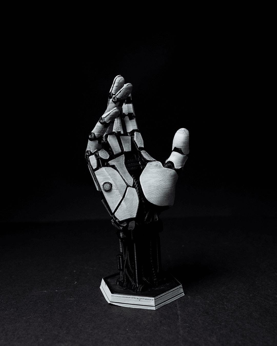 Customizable 3D Printed Robot Hand Model: Display, Painting, or Gift ...