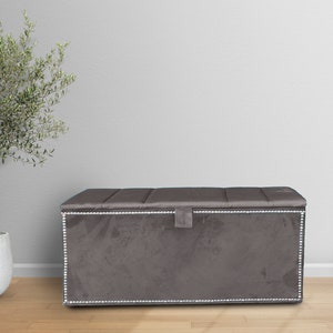 Padded blanket box store
